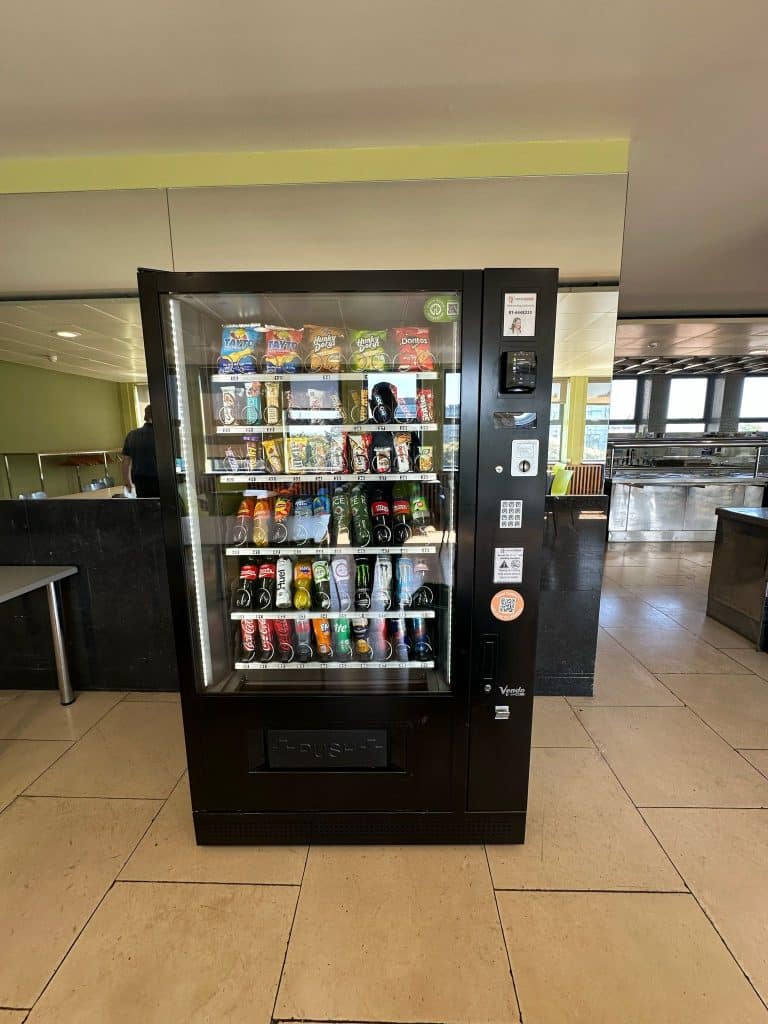 Can Vending Machines Be Made Fully Solar-Powered? - vending-machines