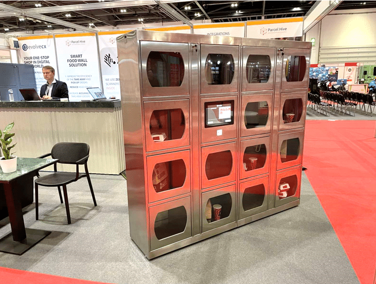 High-Tech Food Warmer Locker - Vending-Machines