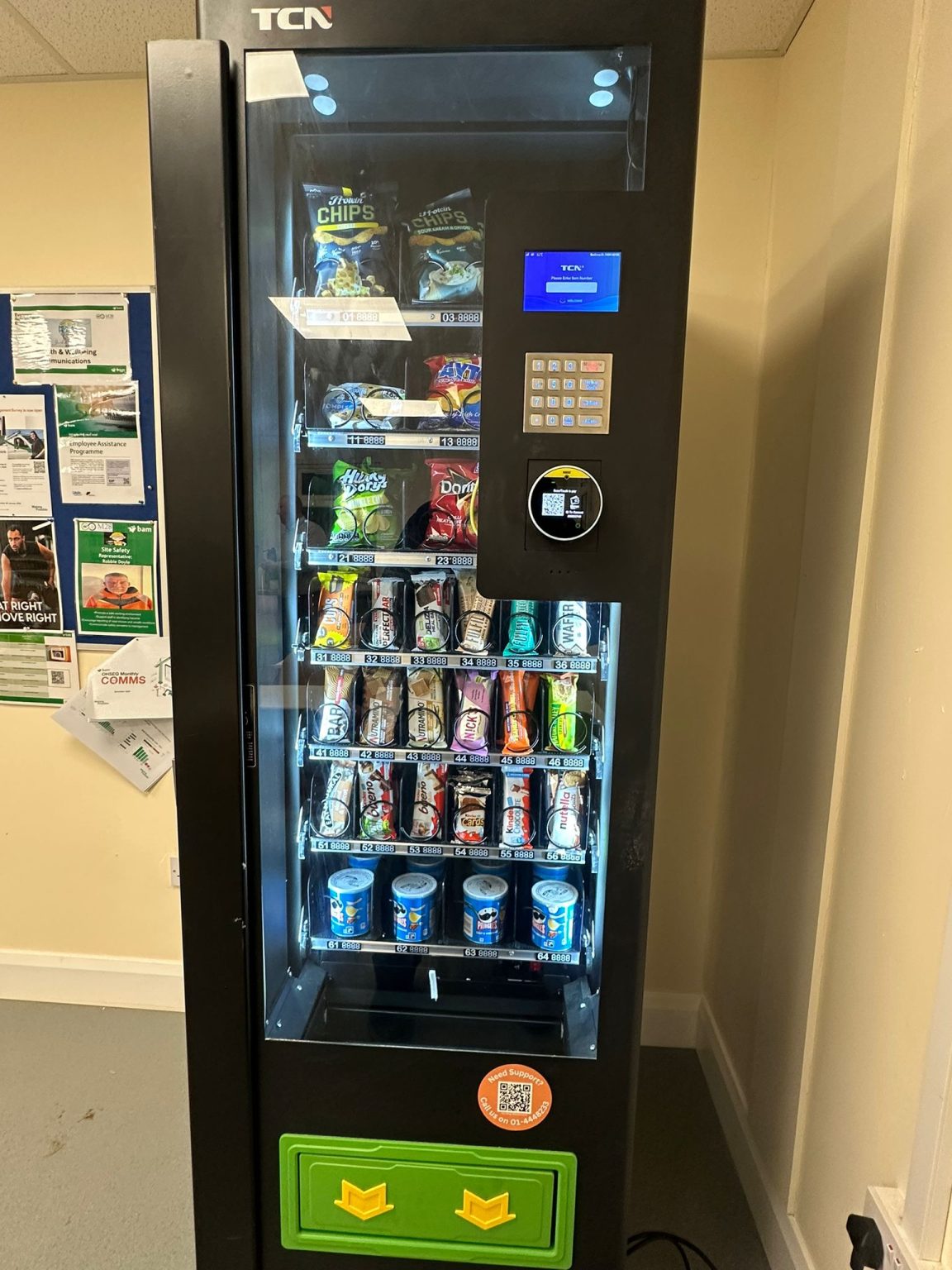 How Can I Offer Seasonal-Themed Snacks or Drinks in a Vending Machine ...